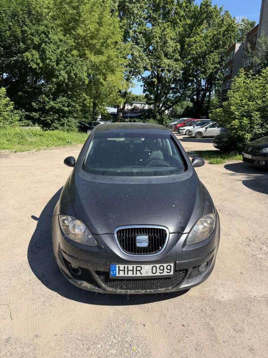 Pelēks SEAT Altea 2008 Kauņa, ar dzinēja tilpumu 1.97 L un nobraukumu 295 tūkst. km par 899 €, foto 3 vietnē AUTOMOTO.COM.LV