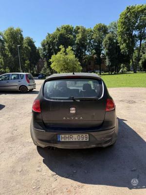 Pelēks SEAT Altea 2008 Kauņa, ar dzinēja tilpumu 1.97 L un nobraukumu 295 tūkst. km par 899 €, foto 6 vietnē AUTOMOTO.COM.LV