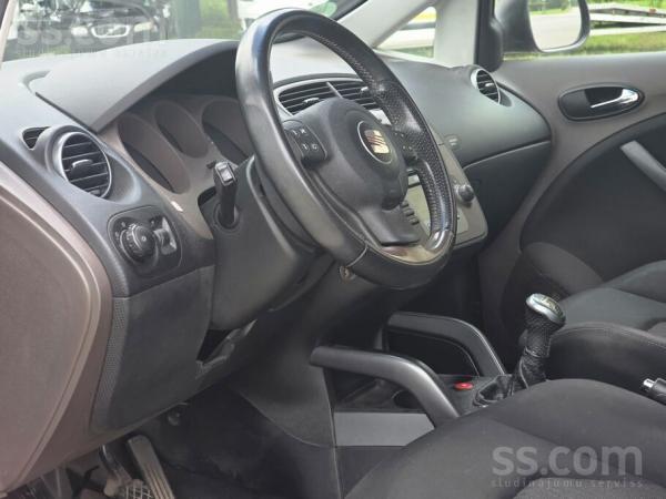 Pelēks SEAT Altea 2008 Liepāja, ar dzinēja tilpumu 2.00 L un nobraukumu 180 tūkst. km par 4750 €, foto 9 vietnē AUTOMOTO.COM.LV
