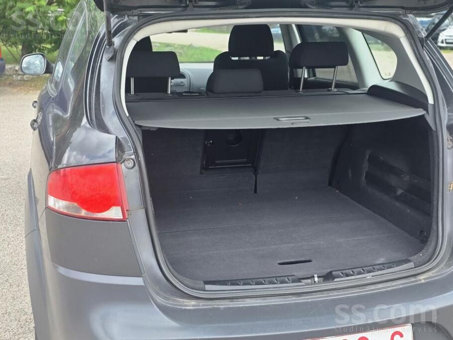 Grey SEAT Altea 2008 in Liepaja, with an engine capacity of 2.00 L and mileage of 180 thousand km for 4750 €, photo 17 on AUTOMOTO.COM.LV