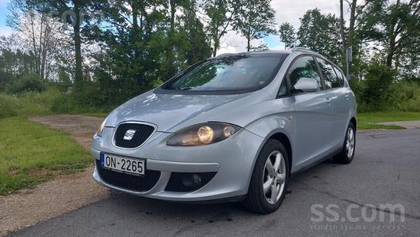 Grey SEAT Altea 2008 in Aluksne, with an engine capacity of 2.00 L and mileage of 0 thousand km for 1800 €, photo 1 on AUTOMOTO.COM.LV