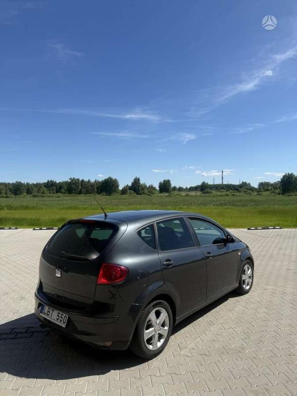 Pelēks SEAT Altea 2009 Šauļi, ar dzinēja tilpumu 1.90 L un nobraukumu 270 tūkst. km par 2250 €, foto 3 vietnē AUTOMOTO.COM.LV