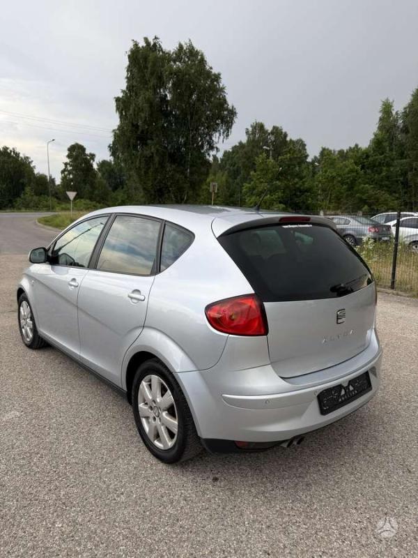 Pelēks SEAT Altea 2009 Kauņa, ar dzinēja tilpumu 1.39 L un nobraukumu 195 tūkst. km par 2800 €, foto 3 vietnē AUTOMOTO.COM.LV