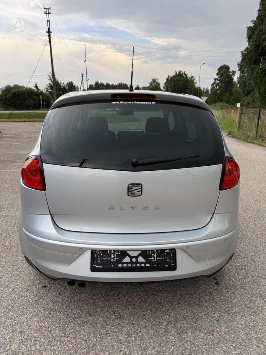 Grey SEAT Altea 2009 in Kaunas, with an engine capacity of 1.39 L and mileage of 195 thousand km for 2800 €, photo 5 on AUTOMOTO.COM.LV