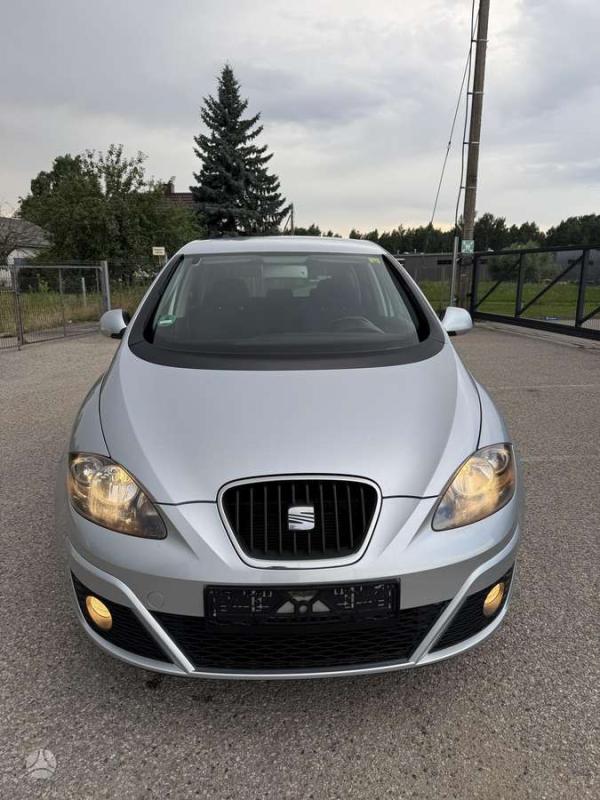 Pelēks SEAT Altea 2009 Kauņa, ar dzinēja tilpumu 1.39 L un nobraukumu 195 tūkst. km par 2800 €, foto 8 vietnē AUTOMOTO.COM.LV