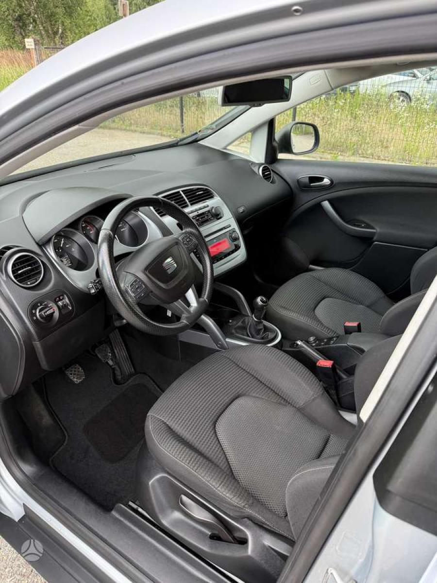 Grey SEAT Altea 2009 in Kaunas, with an engine capacity of 1.39 L and mileage of 195 thousand km for 2800 €, photo 14 on AUTOMOTO.COM.LV