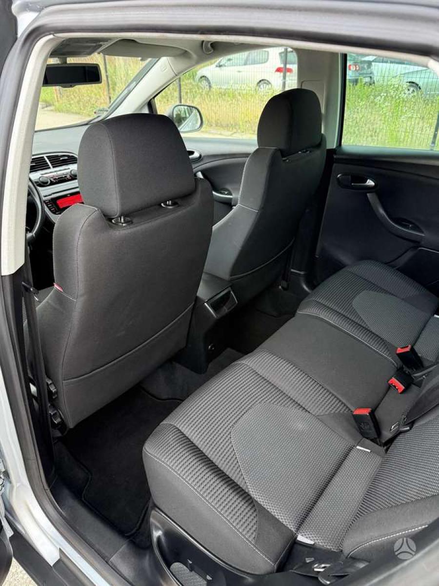 Grey SEAT Altea 2009 in Kaunas, with an engine capacity of 1.39 L and mileage of 195 thousand km for 2800 €, photo 15 on AUTOMOTO.COM.LV