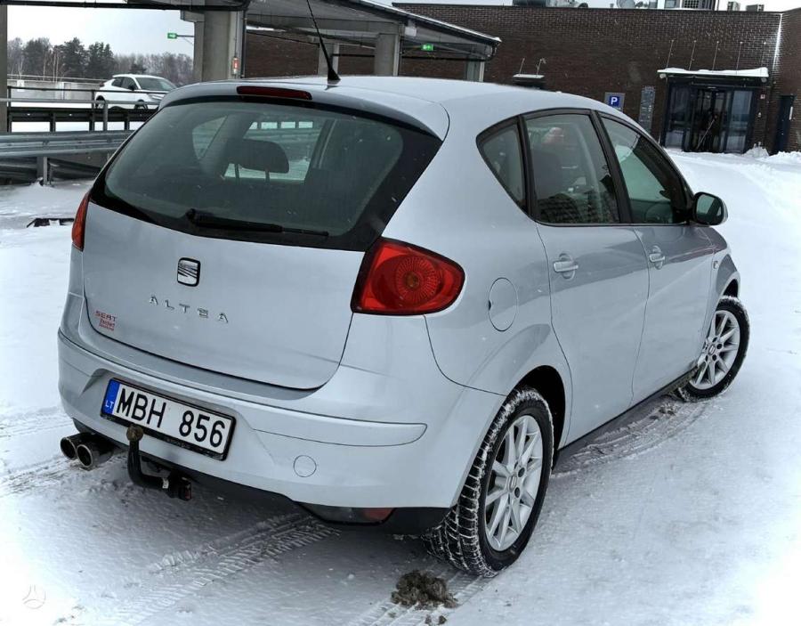 Pelēks SEAT Altea 2010 Viļņa, ar dzinēja tilpumu 1.60 L un nobraukumu 278 tūkst. km par 2450 €, foto 5 vietnē AUTOMOTO.COM.LV