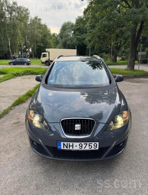 Pelēks SEAT Altea 2010 Liepāja, ar dzinēja tilpumu 1.60 L un nobraukumu 279 tūkst. km par 3300 €, foto 1 vietnē AUTOMOTO.COM.LV