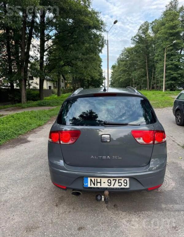 Pelēks SEAT Altea 2010 Liepāja, ar dzinēja tilpumu 1.60 L un nobraukumu 279 tūkst. km par 3300 €, foto 2 vietnē AUTOMOTO.COM.LV