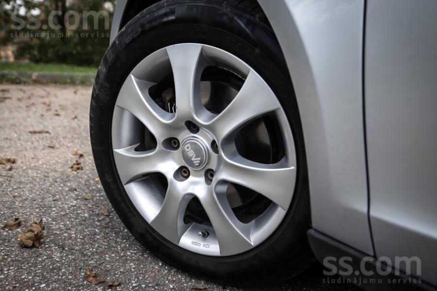 Grey SEAT Altea 2010 in Tukums, with an engine capacity of 1.60 L and mileage of 0 thousand km for 2500 €, photo 14 on AUTOMOTO.COM.LV