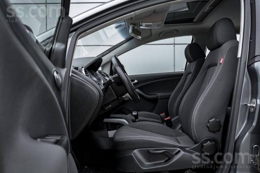 Grey SEAT Altea 2012 in Riga, with an engine capacity of 1.60 L and mileage of 0 thousand km for 3990 €, photo 9 on AUTOMOTO.COM.LV