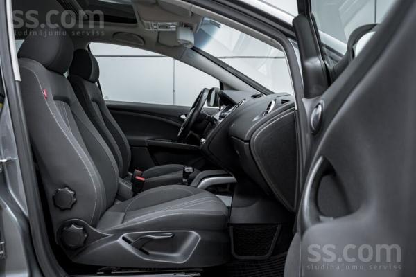 Grey SEAT Altea 2012 in Riga, with an engine capacity of 1.60 L and mileage of 0 thousand km for 3990 €, photo 9 on AUTOMOTO.COM.LV