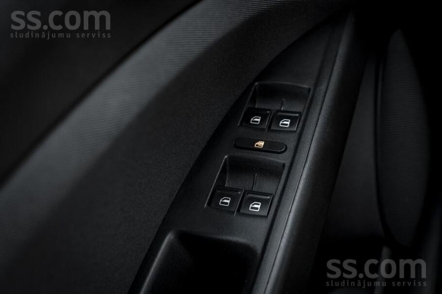 Grey SEAT Altea 2012 in Riga, with an engine capacity of 1.60 L and mileage of 0 thousand km for 3990 €, photo 16 on AUTOMOTO.COM.LV