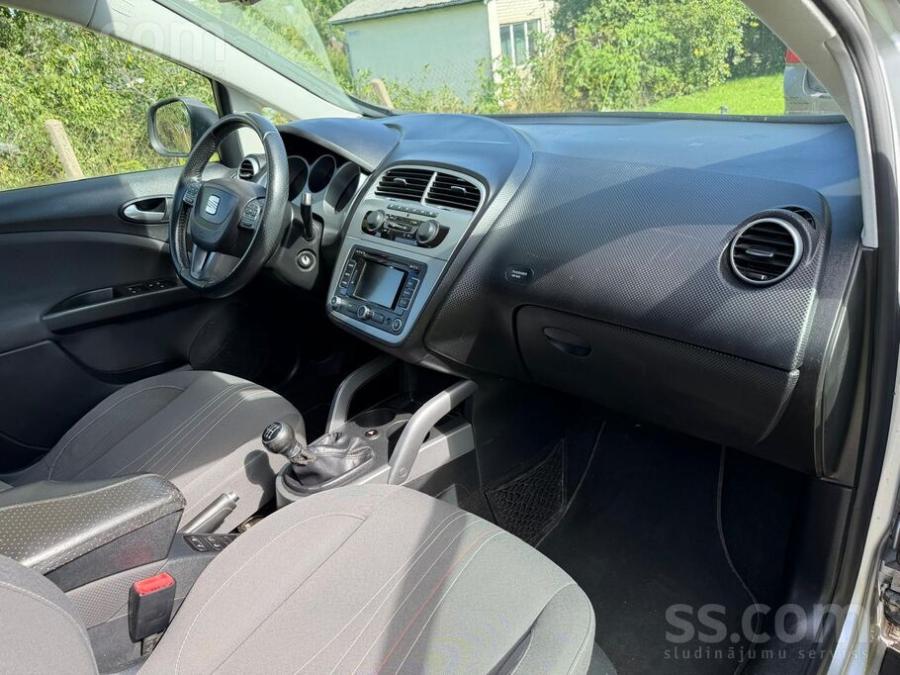 Grey SEAT Altea 2012 in Tukums, with an engine capacity of 1.20 L and mileage of 312 thousand km for 2190 €, photo 11 on AUTOMOTO.COM.LV