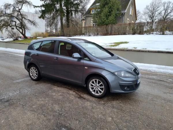 Pelēks SEAT Altea 2013 Jēkabpils, ar dzinēja tilpumu 1.60 L un nobraukumu 197 tūkst. km par 4950 €, foto 5 vietnē AUTOMOTO.COM.LV