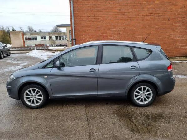 Pelēks SEAT Altea 2013 Jēkabpils, ar dzinēja tilpumu 1.60 L un nobraukumu 197 tūkst. km par 4950 €, foto 10 vietnē AUTOMOTO.COM.LV
