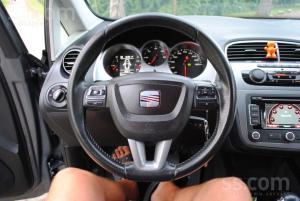 Pelēks SEAT Altea 2014 Rīga, ar dzinēja tilpumu 1.60 L un nobraukumu 171 tūkst. km par 5290 €, foto 17 vietnē AUTOMOTO.COM.LV