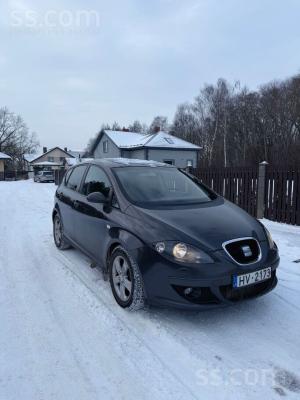Pelēks SEAT Altea 2006 Jelgava, ar dzinēja tilpumu 2.00 L un nobraukumu 315 tūkst. km par 1750 €, foto  vietnē AUTOMOTO.COM.LV