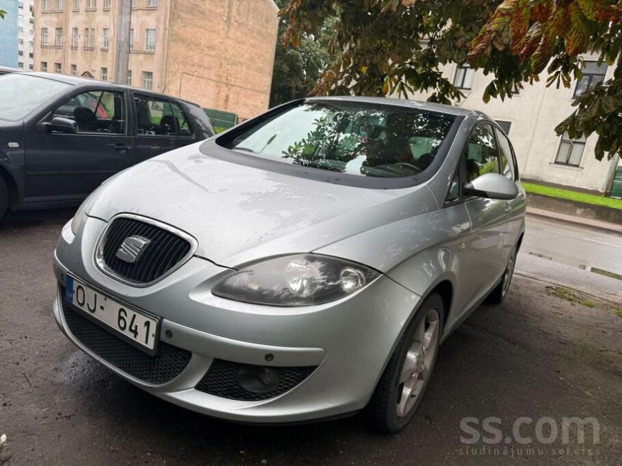 Grey SEAT Altea 2006 in Riga, with an engine capacity of 2.00 L and mileage of 205 thousand km for 1500 €, photo 3 on AUTOMOTO.COM.LV