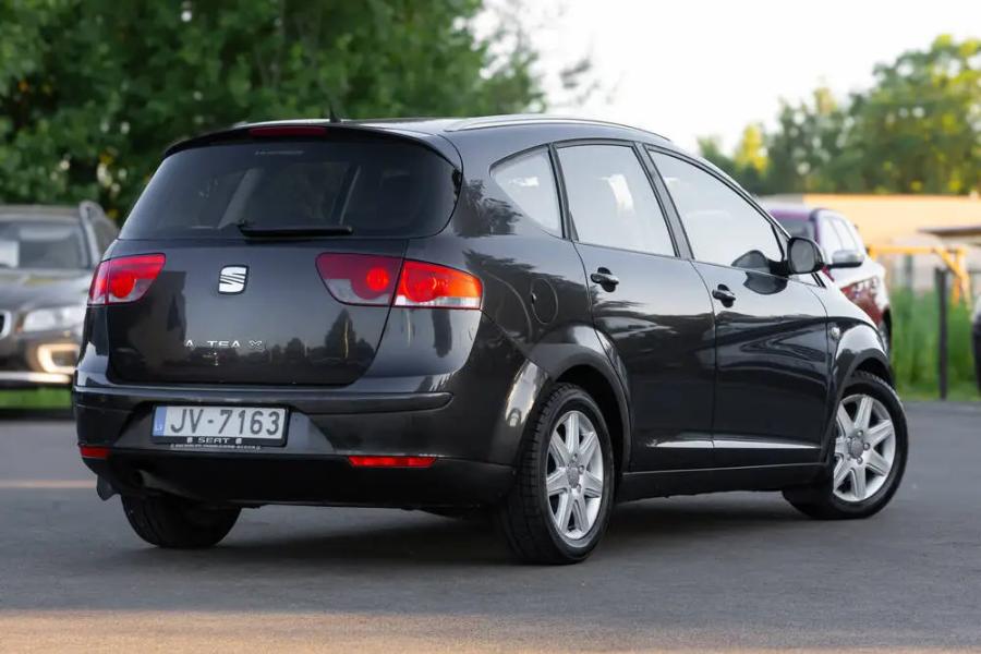 Pelēks SEAT Altea 2007 Jelgava, ar dzinēja tilpumu 1.90 L un nobraukumu 450 tūkst. km par 1150 €, foto 7 vietnē AUTOMOTO.COM.LV