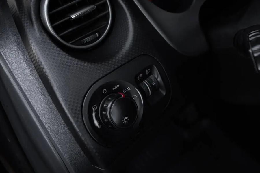 Pelēks SEAT Altea 2007 Jelgava, ar dzinēja tilpumu 1.90 L un nobraukumu 450 tūkst. km par 1150 €, foto 17 vietnē AUTOMOTO.COM.LV