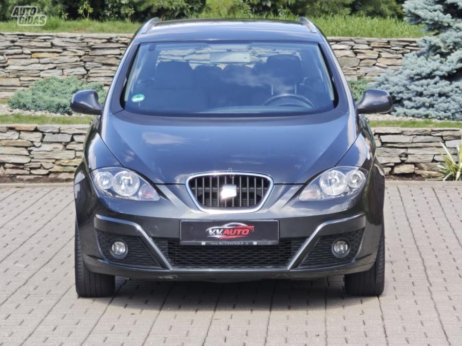 Grey SEAT Altea 2009 in Vilnius, with an engine capacity of 1.40 L and mileage of 237 thousand km for 3300 €, photo 4 on AUTOMOTO.COM.LV