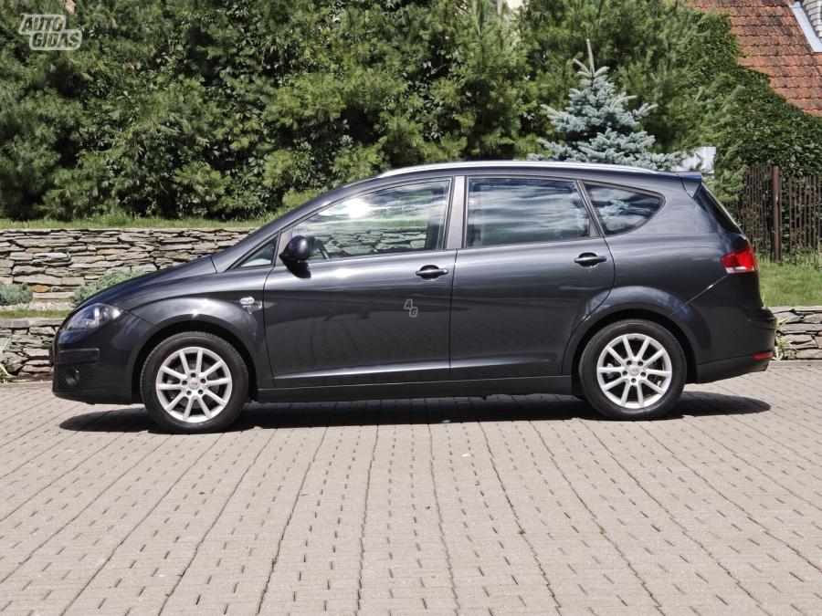 Grey SEAT Altea 2009 in Vilnius, with an engine capacity of 1.40 L and mileage of 237 thousand km for 3300 €, photo 5 on AUTOMOTO.COM.LV