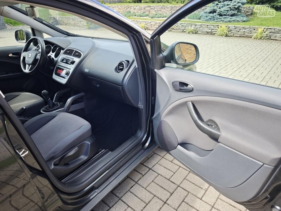 Grey SEAT Altea 2009 in Vilnius, with an engine capacity of 1.40 L and mileage of 237 thousand km for 3300 €, photo 24 on AUTOMOTO.COM.LV