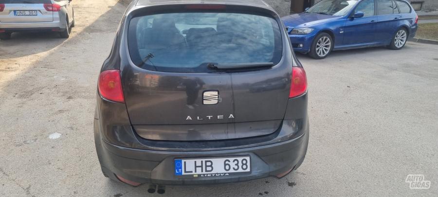 SEAT Altea 2004 Raseiniai, ar dzinēja tilpumu 2.00 L un nobraukumu 257 tūkst. km par 850 €, foto 8 vietnē AUTOMOTO.COM.LV