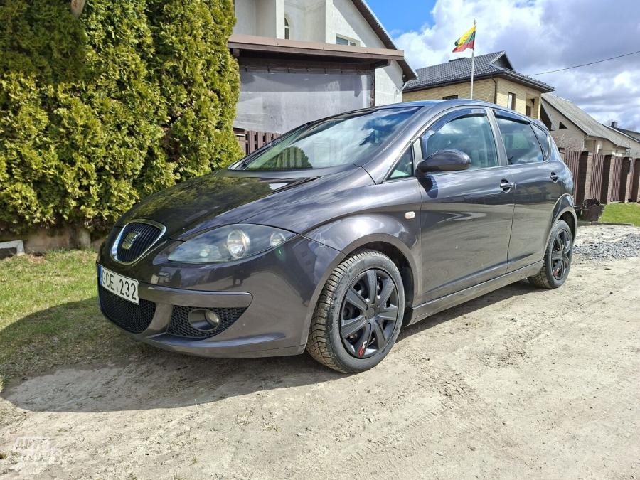 SEAT Altea 2004 Panevēža, ar dzinēja tilpumu 1.90 L un nobraukumu 313 tūkst. km par 1500 €, foto 1 vietnē AUTOMOTO.COM.LV