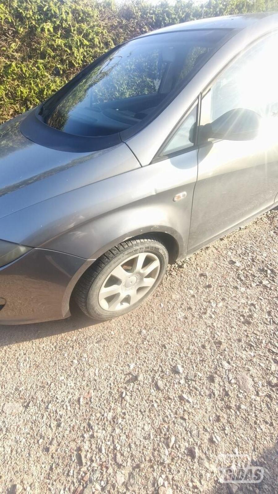 SEAT Altea 2004 in Marijampole, with an engine capacity of 1.90 L and mileage of 327 thousand km for 500 €, photo 5 on AUTOMOTO.COM.LV
