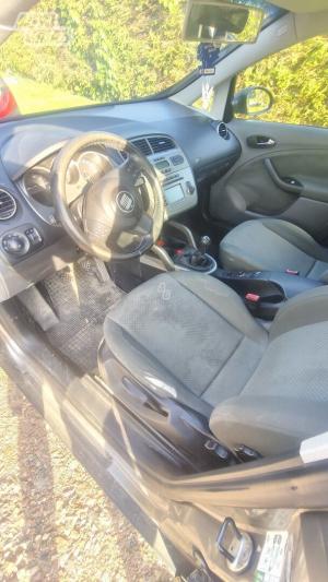 SEAT Altea 2004 in Marijampole, with an engine capacity of 1.90 L and mileage of 327 thousand km for 500 €, photo 8 on AUTOMOTO.COM.LV