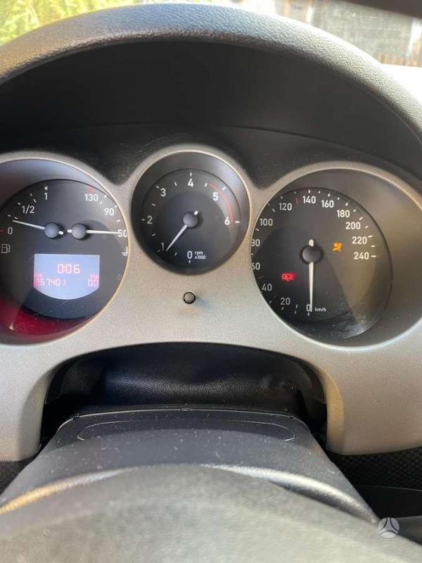 SEAT Altea 2004 in Kaunas, with an engine capacity of 1.97 L and mileage of 267 thousand km for 1200 €, photo 8 on AUTOMOTO.COM.LV