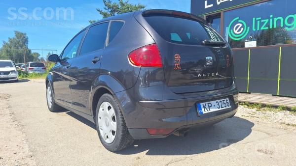 SEAT Altea 2005 in Riga, with an engine capacity of 1.60 L and mileage of 277 thousand km for 800 €, photo 4 on AUTOMOTO.COM.LV