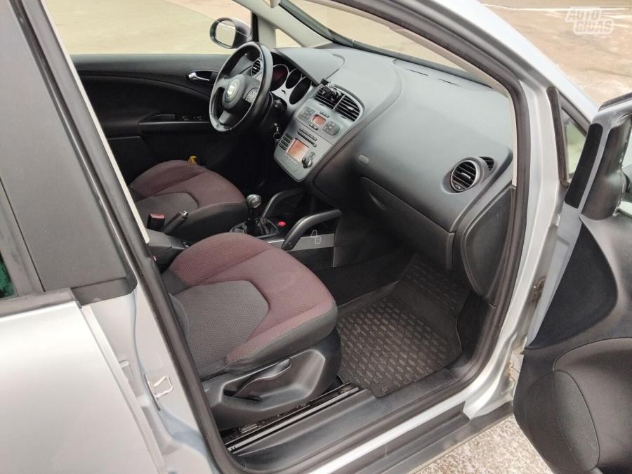 SEAT Altea 2005 Šauļi, ar dzinēja tilpumu 2.00 L un nobraukumu 211 tūkst. km par 1500 €, foto 5 vietnē AUTOMOTO.COM.LV