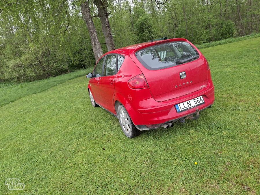 SEAT Altea 2005 in Silale, with an engine capacity of 1.90 L and mileage of 300 thousand km for 750 €, photo 7 on AUTOMOTO.COM.LV