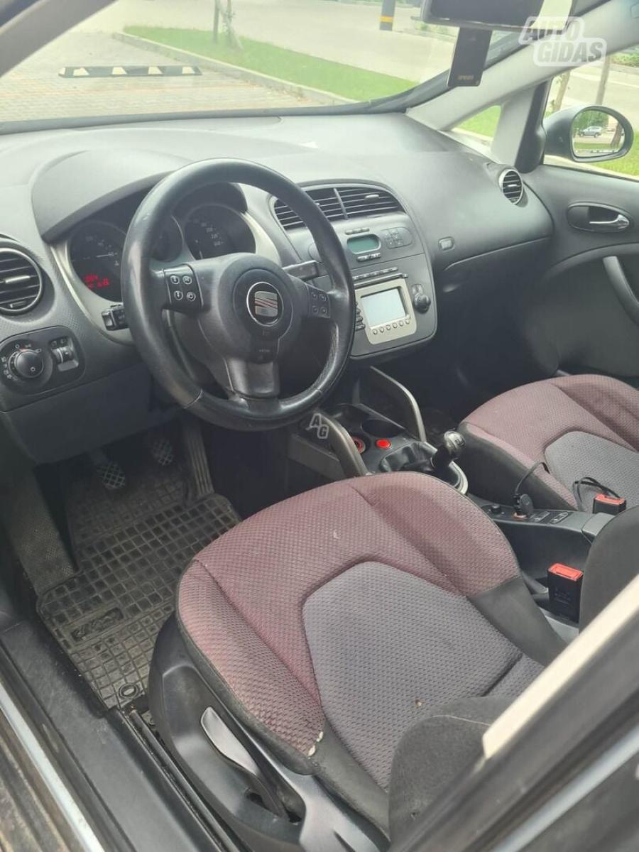 SEAT Altea 2005 Klaipėda, ar dzinēja tilpumu 2.00 L un nobraukumu 353 tūkst. km par 1100 €, foto 6 vietnē AUTOMOTO.COM.LV