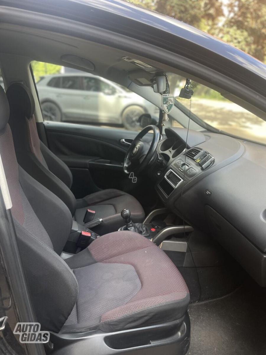 SEAT Altea 2005 in Kaunas, with an engine capacity of 2.00 L and mileage of 326 thousand km for 500 €, photo 13 on AUTOMOTO.COM.LV