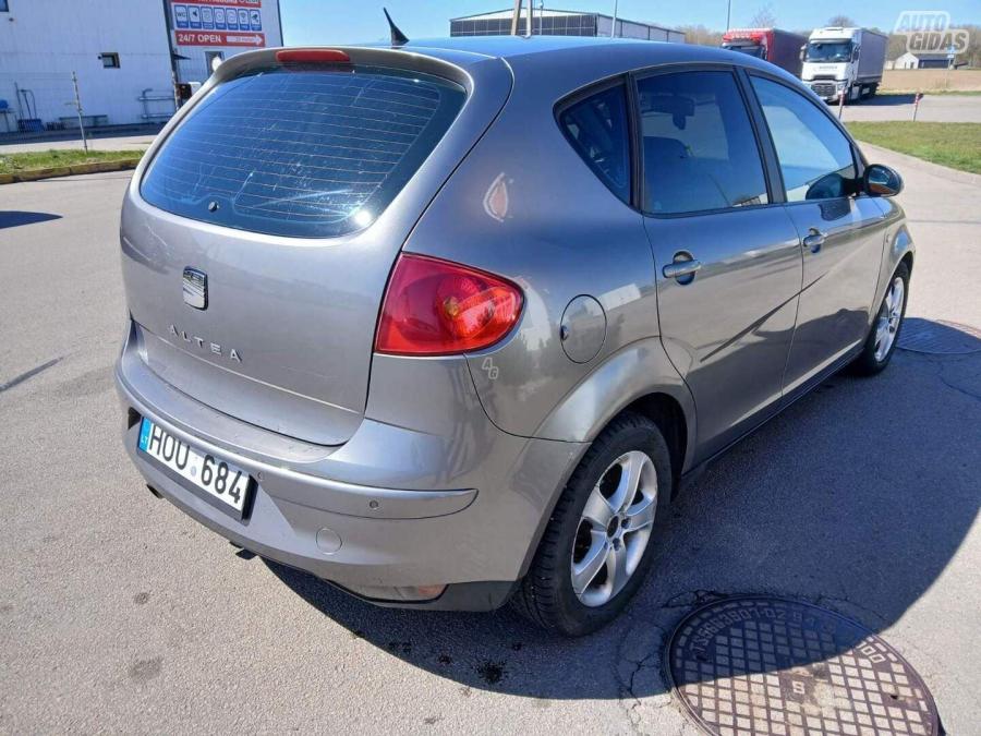 SEAT Altea 2006 in Kaunas, with an engine capacity of 2.00 L and mileage of 339 thousand km for 1900 €, photo 7 on AUTOMOTO.COM.LV
