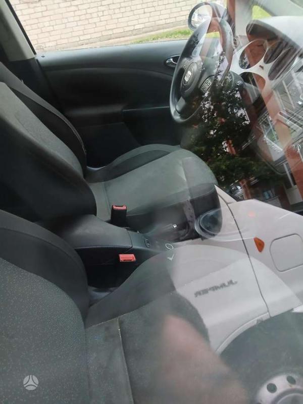 SEAT Altea 2006 in Rokiskis, with an engine capacity of 1.90 L and mileage of 400 thousand km for 555 €, photo 5 on AUTOMOTO.COM.LV