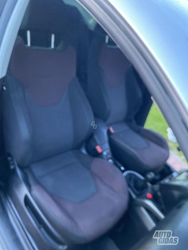 SEAT Altea 2006 in Pakruojis, with an engine capacity of 2.00 L and mileage of 41 thousand km for 950 €, photo 9 on AUTOMOTO.COM.LV