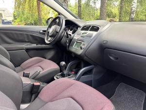 SEAT Altea 2007 in Kaunas, with an engine capacity of 2.00 L and mileage of 290 thousand km for 1590 €, photo 7 on AUTOMOTO.COM.LV