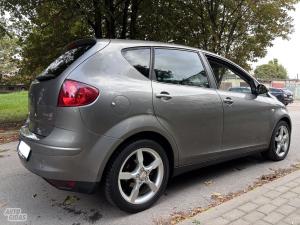 SEAT Altea 2007 in Kaunas, with an engine capacity of 2.00 L and mileage of 290 thousand km for 1500 €, photo 4 on AUTOMOTO.COM.LV