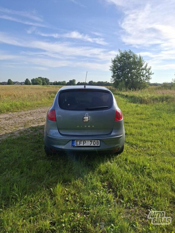 SEAT Altea 2007 Kretinga vietnē SEAT Altea 2007 Kretinga, ar dzinēja tilpumu 1.90 L un nobraukumu 296 tūkst. km par 1299 €, foto 9 vietnē AUTOMOTO.COM.LV