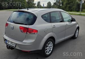 SEAT Altea 2011 in Riga, with an engine capacity of 2.00 L and mileage of 319 thousand km for 4000 €, photo 3 on AUTOMOTO.COM.LV