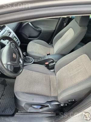 SEAT Altea 2011 in Riga, with an engine capacity of 2.00 L and mileage of 319 thousand km for 4000 €, photo 6 on AUTOMOTO.COM.LV