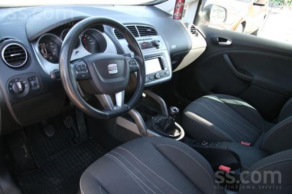 SEAT Altea 2012 in Tukums, with an engine capacity of 2.00 L and mileage of 326 thousand km for 3550 €, photo 5 on AUTOMOTO.COM.LV