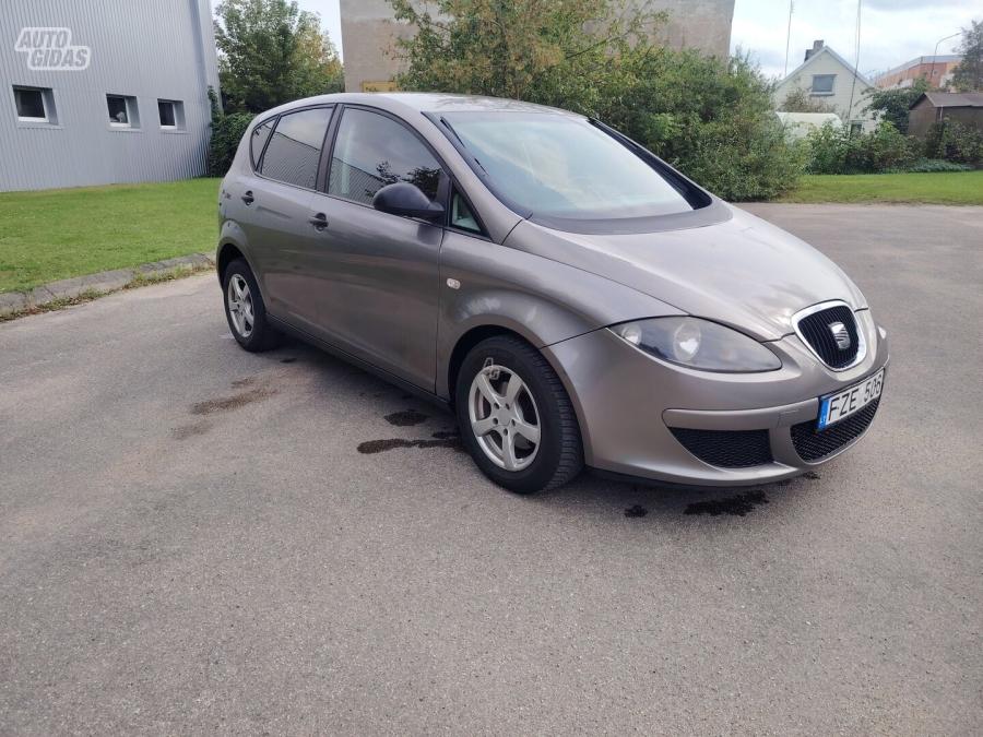 SEAT Altea 2004 in Siauliai, with an engine capacity of 1.90 L and mileage of 390 thousand km for 1650 €, photo 1 on AUTOMOTO.COM.LV