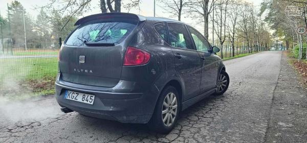 SEAT Altea 2004 in Kaunas on AUTOMOTO.COM.LV SEAT Altea 2004 in Kaunas, with an engine capacity of 2.00 L and mileage of 250 thousand km for 1050 β¬, photo 5 on AUTOMOTO.COM.LV